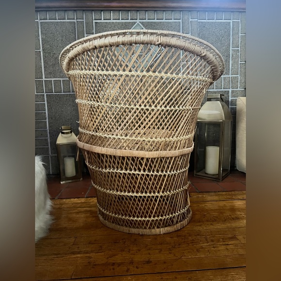 Accents | Full Size Vintage Peacock Wicker Barrel Chair Pick Up In ...
